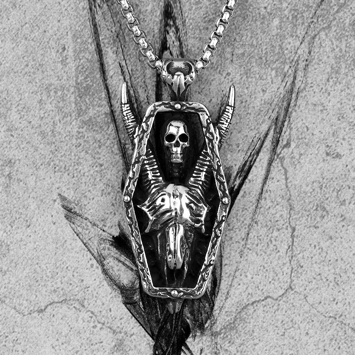 Infernal Horns | No Fade Stainless Steel Long Horned Demon Skull Troph ...